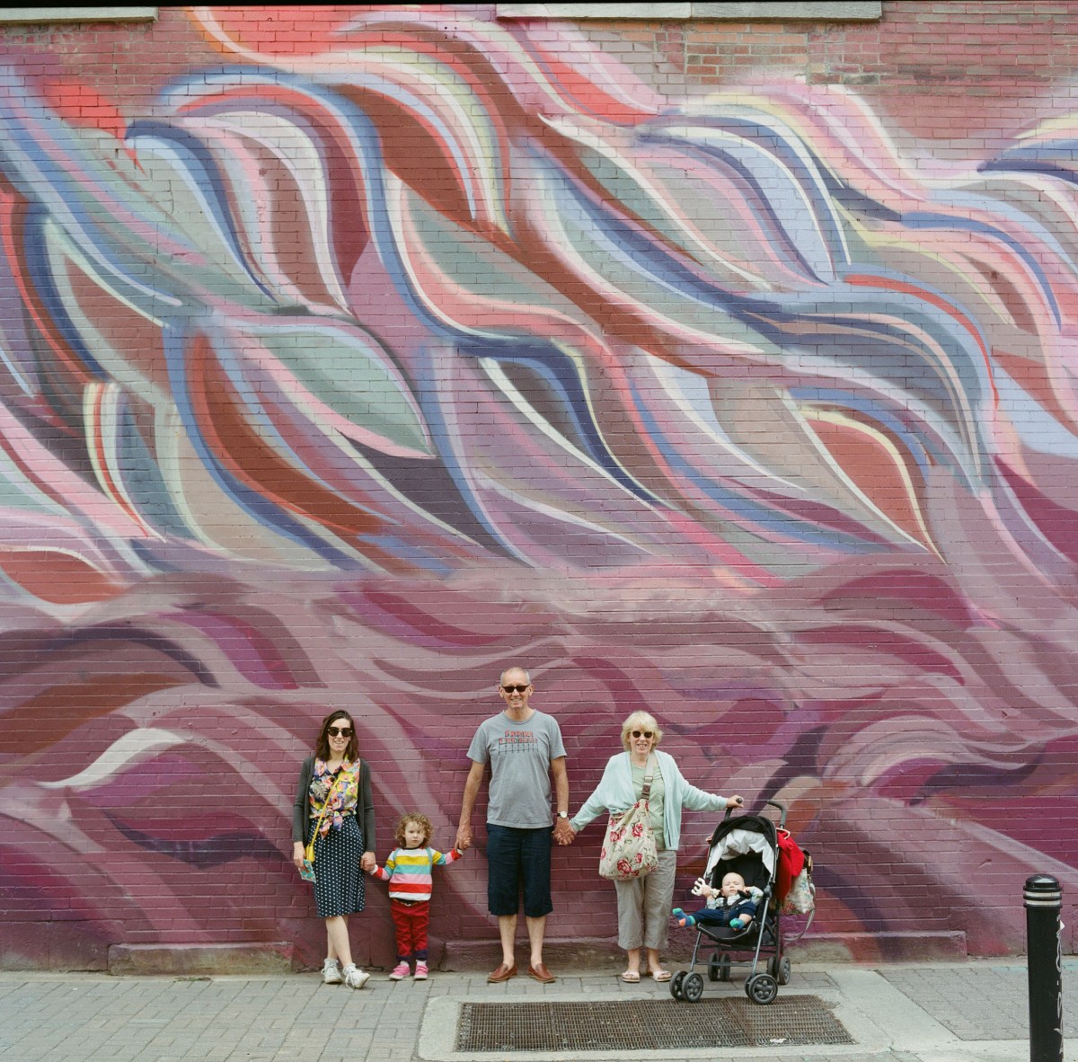 Shrunken family – eabcreative